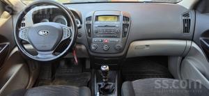 Grey Kia Ceed 2007 in Valmiera, with an engine capacity of 1.60 L and mileage of 231 thousand km for 1100 €, photo 8 on AUTOMOTO.COM.LV