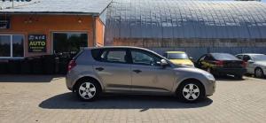 Grey Kia Ceed 2007 in Valmiera, with an engine capacity of 1.60 L and mileage of 231 thousand km for 1100 €, photo 3 on AUTOMOTO.COM.LV