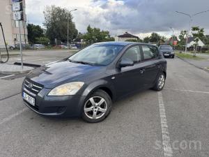 Pelēks Kia Ceed 2007 Jelgava, ar dzinēja tilpumu 1.60 L un nobraukumu 305 tūkst. km par 1580 €, foto 3 vietnē AUTOMOTO.COM.LV