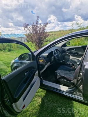 Pelēks Kia Ceed 2007 Jelgava, ar dzinēja tilpumu 1.60 L un nobraukumu 305 tūkst. km par 1300 €, foto 5 vietnē AUTOMOTO.COM.LV