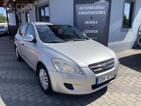 Pelēks Kia Ceed 2007 Talsi, ar dzinēja tilpumu 1.40 L un nobraukumu 245 tūkst. km par 1600 €, foto 1 vietnē AUTOMOTO.COM.LV