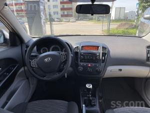 Pelēks Kia Ceed 2007 Talsi, ar dzinēja tilpumu 1.40 L un nobraukumu 245 tūkst. km par 1600 €, foto 8 vietnē AUTOMOTO.COM.LV