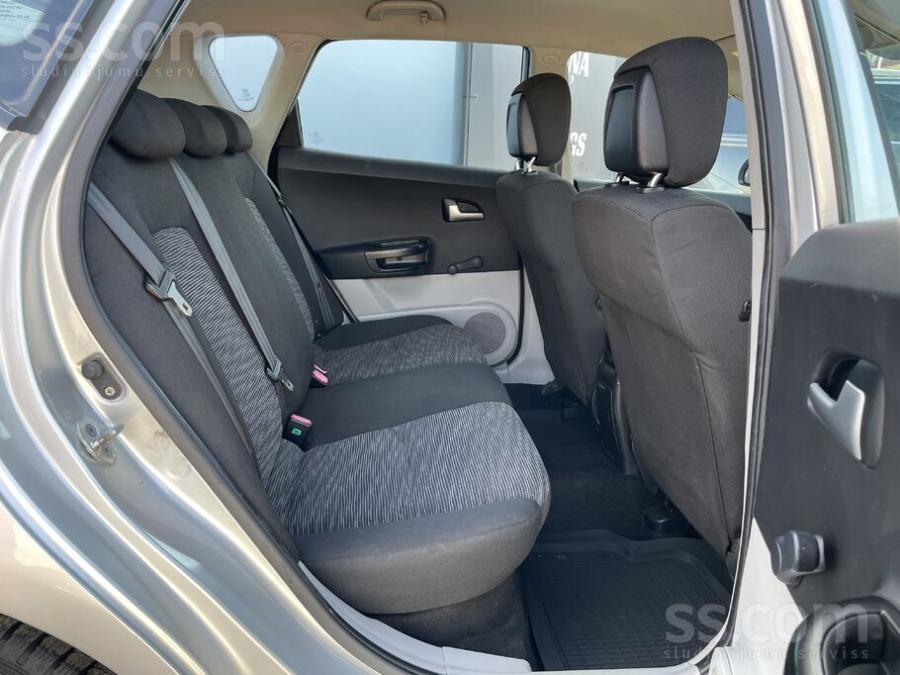 Pelēks Kia Ceed 2007 Talsi, ar dzinēja tilpumu 1.40 L un nobraukumu 245 tūkst. km par 1600 €, foto 9 vietnē AUTOMOTO.COM.LV