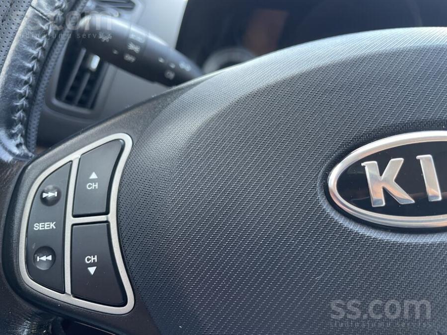 Pelēks Kia Ceed 2007 Talsi, ar dzinēja tilpumu 1.40 L un nobraukumu 245 tūkst. km par 1600 €, foto 13 vietnē AUTOMOTO.COM.LV
