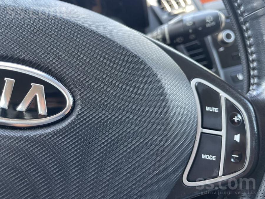 Pelēks Kia Ceed 2007 Talsi, ar dzinēja tilpumu 1.40 L un nobraukumu 245 tūkst. km par 1600 €, foto 15 vietnē AUTOMOTO.COM.LV