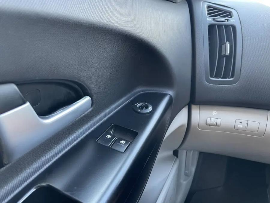 Pelēks Kia Ceed 2007 Talsi, ar dzinēja tilpumu 1.40 L un nobraukumu 245 tūkst. km par 1600 €, foto 12 vietnē AUTOMOTO.COM.LV