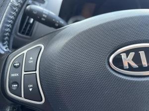Pelēks Kia Ceed 2007 Talsi, ar dzinēja tilpumu 1.40 L un nobraukumu 245 tūkst. km par 1600 €, foto 13 vietnē AUTOMOTO.COM.LV