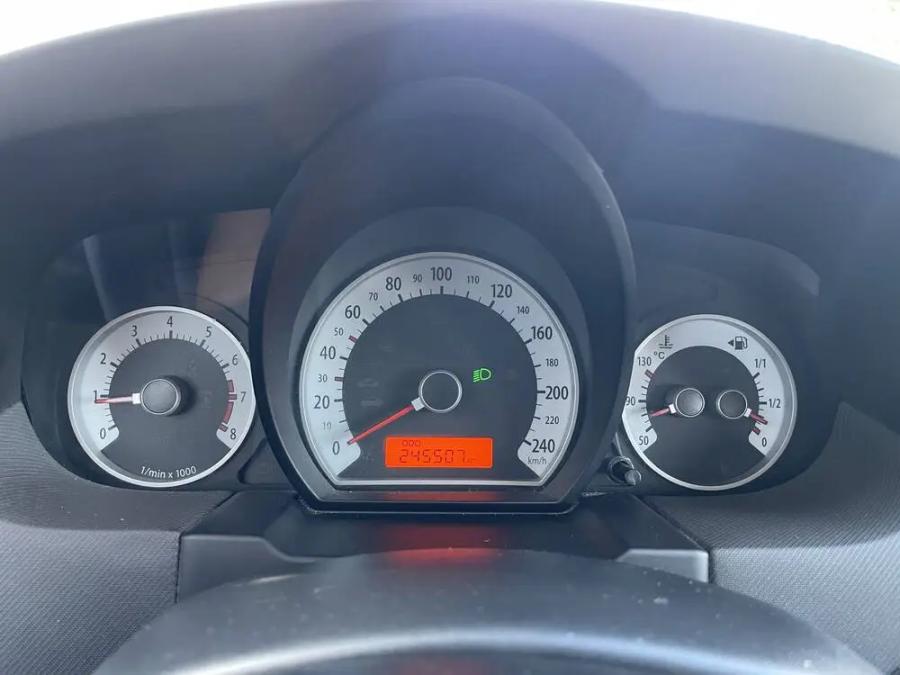 Pelēks Kia Ceed 2007 Talsi, ar dzinēja tilpumu 1.40 L un nobraukumu 245 tūkst. km par 1600 €, foto 14 vietnē AUTOMOTO.COM.LV