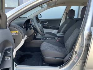Pelēks Kia Ceed 2007 Talsi, ar dzinēja tilpumu 1.40 L un nobraukumu 245 tūkst. km par 1600 €, foto 18 vietnē AUTOMOTO.COM.LV