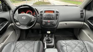 Pelēks Kia Ceed 2007 Bauska, ar dzinēja tilpumu 1.60 L un nobraukumu 306 tūkst. km par 2500 €, foto 10 vietnē AUTOMOTO.COM.LV