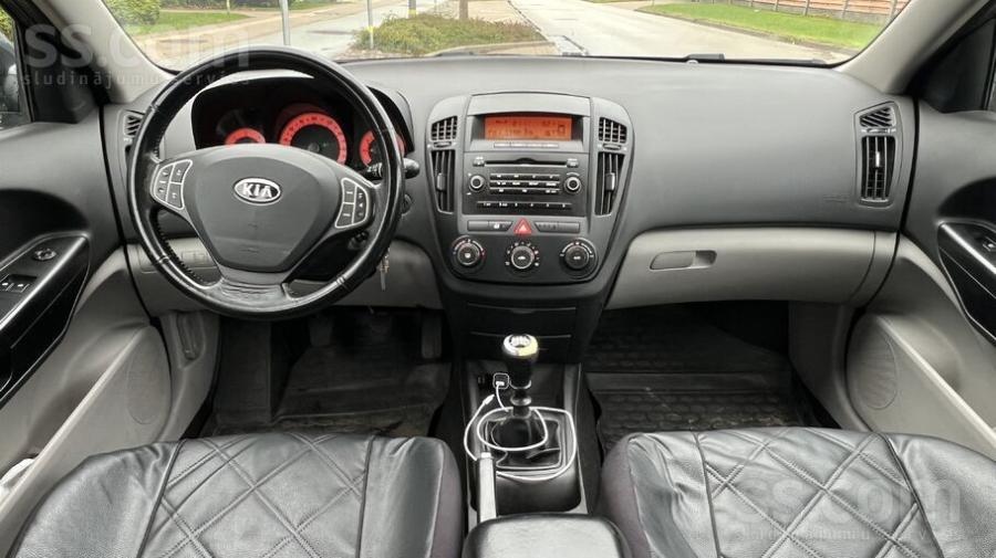 Pelēks Kia Ceed 2007 Bauska, ar dzinēja tilpumu 1.60 L un nobraukumu 306 tūkst. km par 2500 €, foto 10 vietnē AUTOMOTO.COM.LV