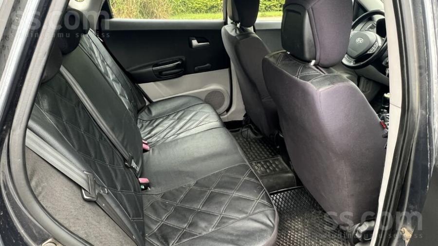 Pelēks Kia Ceed 2007 Bauska, ar dzinēja tilpumu 1.60 L un nobraukumu 306 tūkst. km par 2500 €, foto 12 vietnē AUTOMOTO.COM.LV