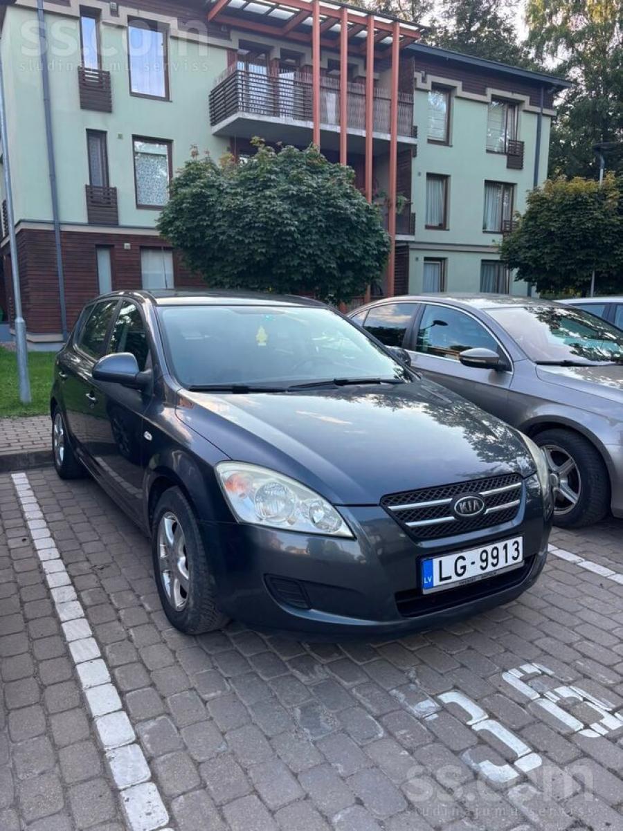 Pelēks Kia Ceed 2007 Bauska, ar dzinēja tilpumu 1.60 L un nobraukumu 306 tūkst. km par 2500 €, foto 13 vietnē AUTOMOTO.COM.LV