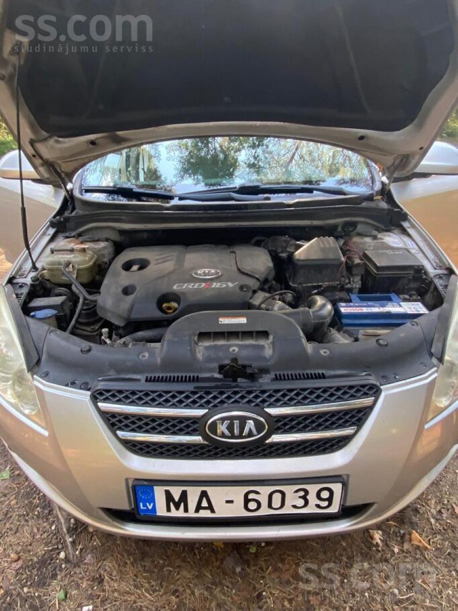 Grey Kia Ceed 2007 in Valka, with an engine capacity of 1.60 L and mileage of 339 thousand km for 900 €, photo 8 on AUTOMOTO.COM.LV