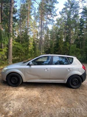 Grey Kia Ceed 2007 in Valka, with an engine capacity of 1.60 L and mileage of 339 thousand km for 900 €, photo 11 on AUTOMOTO.COM.LV