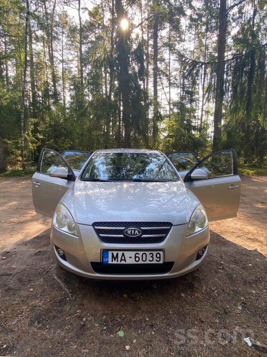 Grey Kia Ceed 2007 in Valka, with an engine capacity of 1.60 L and mileage of 339 thousand km for 900 €, photo 12 on AUTOMOTO.COM.LV