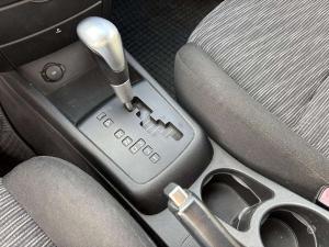 Grey Kia Ceed 2007 in Vilnius, with an engine capacity of 1.59 L and mileage of 138 thousand km for 1950 €, photo 13 on AUTOMOTO.COM.LV