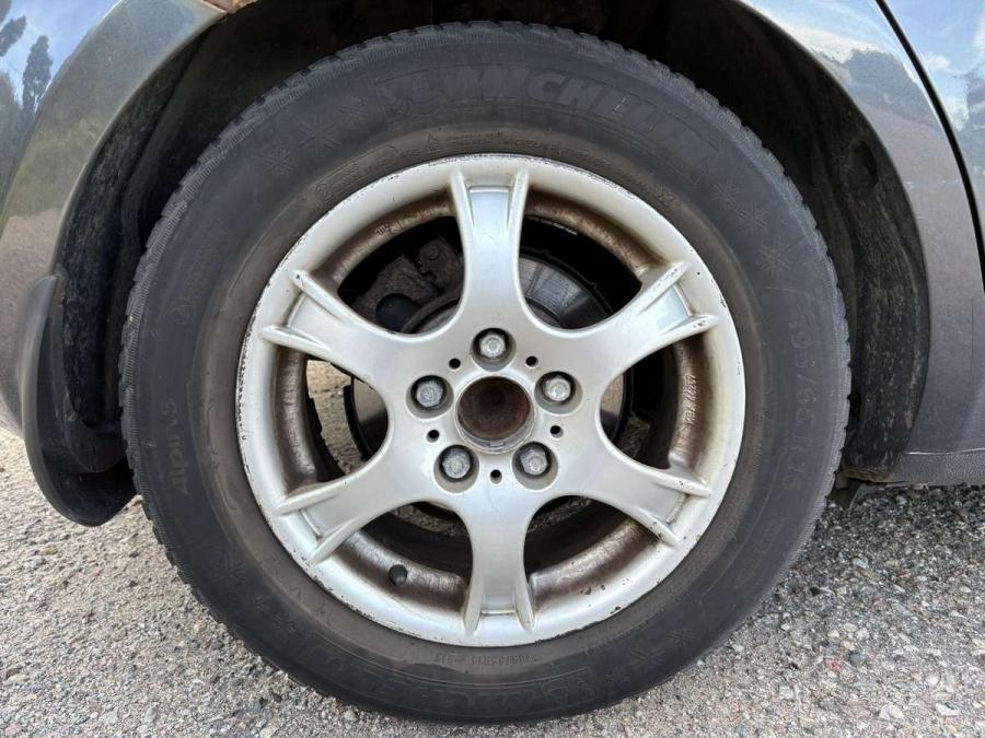 Grey Kia Ceed 2007 in Vilnius, with an engine capacity of 1.59 L and mileage of 138 thousand km for 1950 €, photo 22 on AUTOMOTO.COM.LV