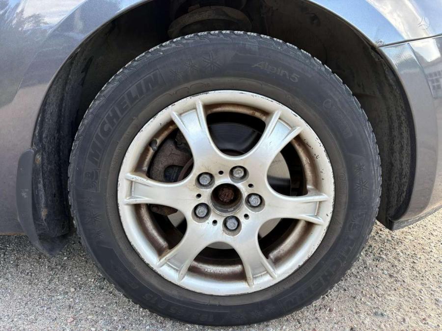 Grey Kia Ceed 2007 in Vilnius, with an engine capacity of 1.59 L and mileage of 138 thousand km for 1950 €, photo 23 on AUTOMOTO.COM.LV
