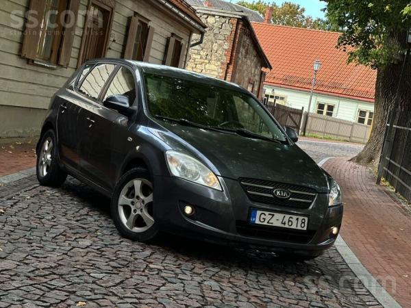 Pelēks Kia Ceed 2007 Cēsis, ar dzinēja tilpumu 1.60 L un nobraukumu 325 tūkst. km par 1990 €, foto 5 vietnē AUTOMOTO.COM.LV