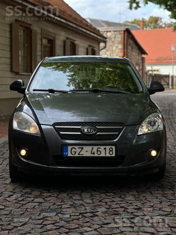 Pelēks Kia Ceed 2007 Cēsis, ar dzinēja tilpumu 1.60 L un nobraukumu 325 tūkst. km par 1990 €, foto 10 vietnē AUTOMOTO.COM.LV