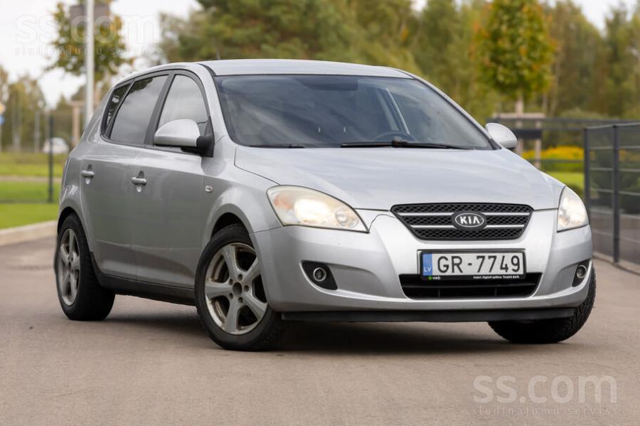 Pelēks Kia Ceed 2007 Jelgava, ar dzinēja tilpumu 1.60 L un nobraukumu 0 tūkst. km par 950 €, foto 4 vietnē AUTOMOTO.COM.LV