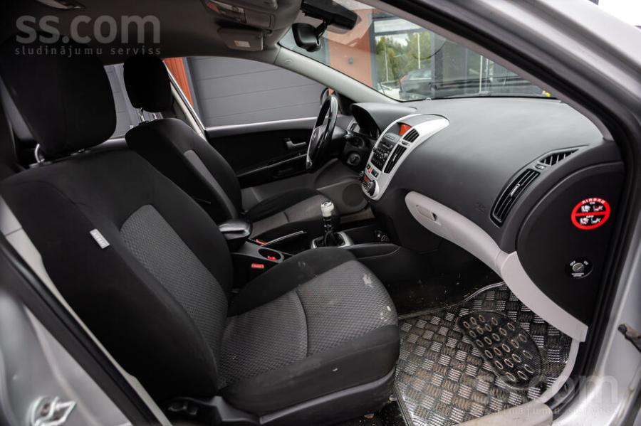 Pelēks Kia Ceed 2007 Jelgava, ar dzinēja tilpumu 1.60 L un nobraukumu 0 tūkst. km par 950 €, foto 8 vietnē AUTOMOTO.COM.LV