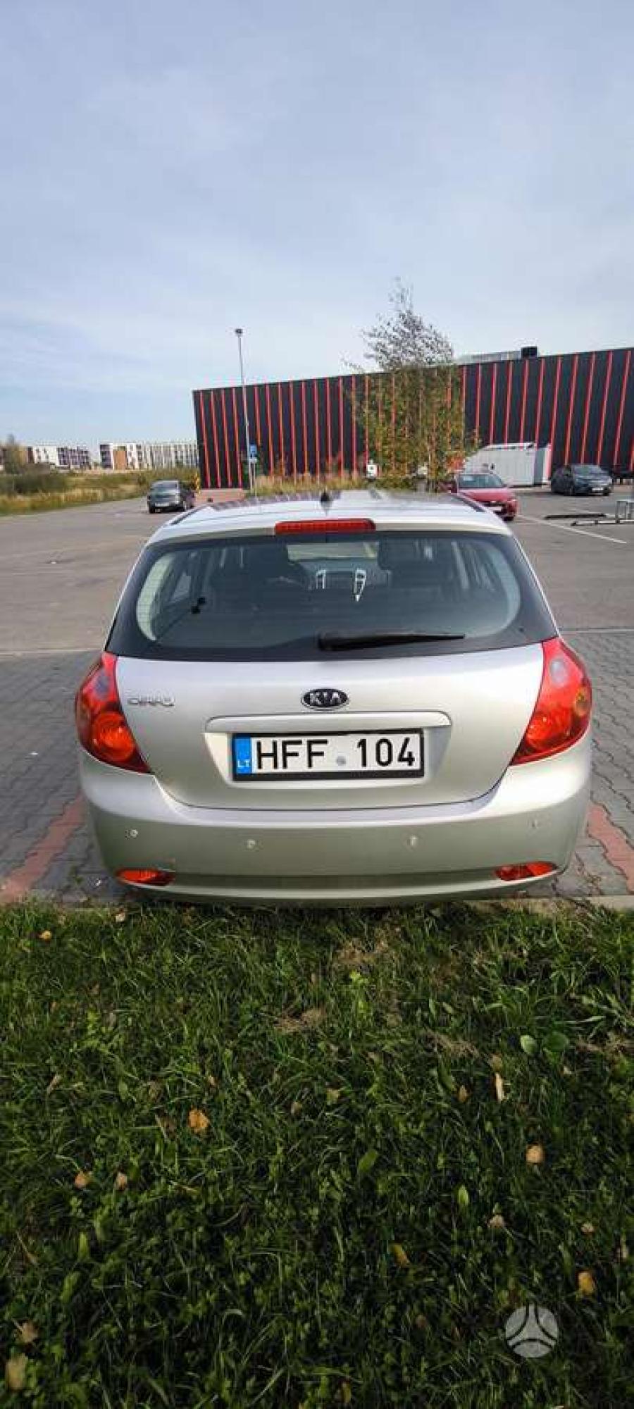 Pelēks Kia Ceed 2007 Viļņa, ar dzinēja tilpumu 1.40 L un nobraukumu 180 tūkst. km par 1400 €, foto 6 vietnē AUTOMOTO.COM.LV