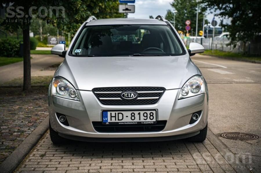 Grey Kia Ceed 2008 in Riga, with an engine capacity of 1.60 L and mileage of 0 thousand km for 6990 €, photo 2 on AUTOMOTO.COM.LV