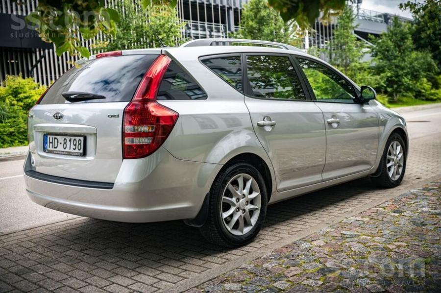 Grey Kia Ceed 2008 in Riga, with an engine capacity of 1.60 L and mileage of 0 thousand km for 6990 €, photo 4 on AUTOMOTO.COM.LV