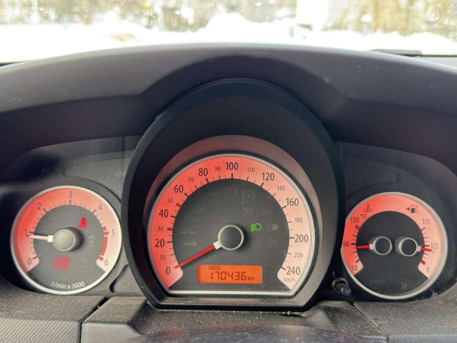 Pelēks Kia Ceed 2008 Viļņa, ar dzinēja tilpumu 1.58 L un nobraukumu 170 tūkst. km par 1350 €, foto 13 vietnē AUTOMOTO.COM.LV