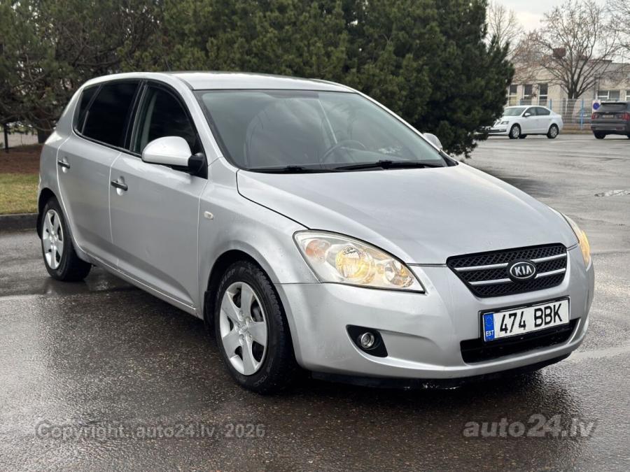 Grey Kia Ceed 2008 in Tallinn, with an engine capacity of 1.60 L and mileage of 315 thousand km for 1400 €, photo 3 on AUTOMOTO.COM.LV