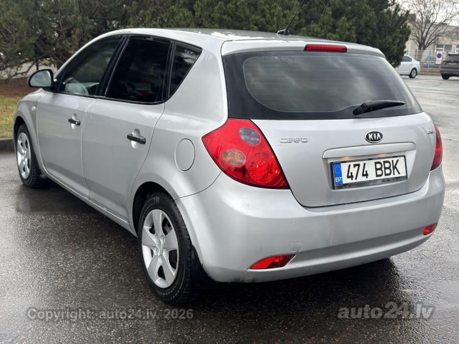 Grey Kia Ceed 2008 in Tallinn, with an engine capacity of 1.60 L and mileage of 315 thousand km for 1400 €, photo 4 on AUTOMOTO.COM.LV