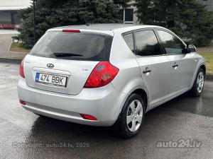 Grey Kia Ceed 2008 in Tallinn, with an engine capacity of 1.60 L and mileage of 315 thousand km for 1400 €, photo 6 on AUTOMOTO.COM.LV