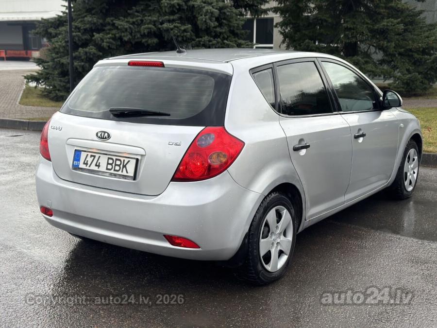 Grey Kia Ceed 2008 in Tallinn, with an engine capacity of 1.60 L and mileage of 315 thousand km for 1400 €, photo 6 on AUTOMOTO.COM.LV