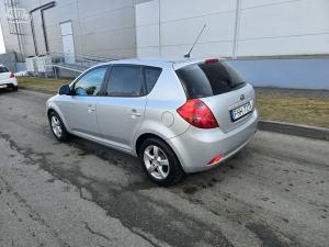 Grey Kia Ceed 2008 in Radviliskis, with an engine capacity of 1.60 L and mileage of 359 thousand km for 1550 €, photo 4 on AUTOMOTO.COM.LV