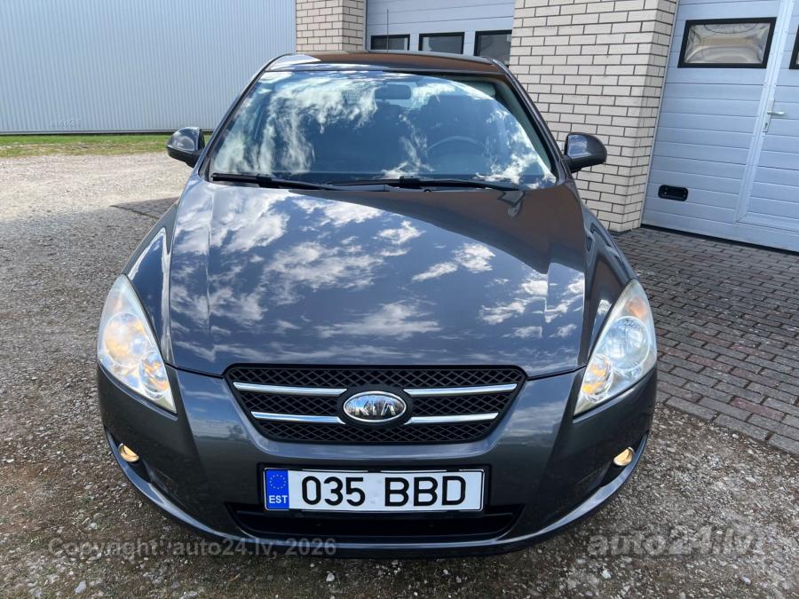 Grey Kia Ceed 2008 in Paide, with an engine capacity of 1.40 L and mileage of 90 thousand km for 3399 €, photo 5 on AUTOMOTO.COM.LV
