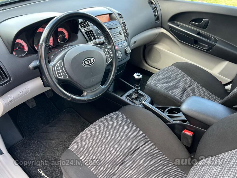 Grey Kia Ceed 2008 in Paide, with an engine capacity of 1.40 L and mileage of 90 thousand km for 3399 €, photo 14 on AUTOMOTO.COM.LV