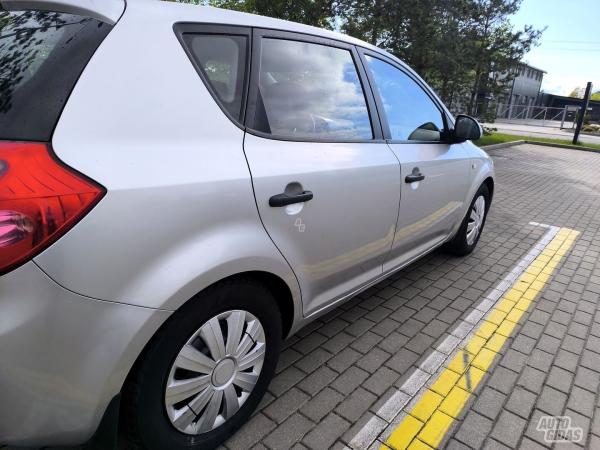 Pelēks Kia Ceed 2008 Kauņa, ar dzinēja tilpumu 1.60 L un nobraukumu 231 tūkst. km par 2350 €, foto 7 vietnē AUTOMOTO.COM.LV