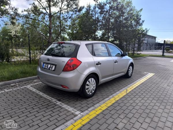 Pelēks Kia Ceed 2008 Kauņa, ar dzinēja tilpumu 1.60 L un nobraukumu 231 tūkst. km par 2350 €, foto 8 vietnē AUTOMOTO.COM.LV