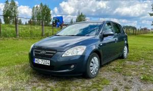 Grey Kia Ceed 2008 in Jelgava, with an engine capacity of 1.60 L and mileage of 252 thousand km for 990 €, photo  on AUTOMOTO.COM.LV
