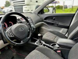 Pelēks Kia Ceed 2008 Jelgava, ar dzinēja tilpumu 1.60 L un nobraukumu 252 tūkst. km par 990 €, foto 9 vietnē AUTOMOTO.COM.LV