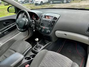 Pelēks Kia Ceed 2008 Jelgava, ar dzinēja tilpumu 1.60 L un nobraukumu 252 tūkst. km par 990 €, foto 12 vietnē AUTOMOTO.COM.LV