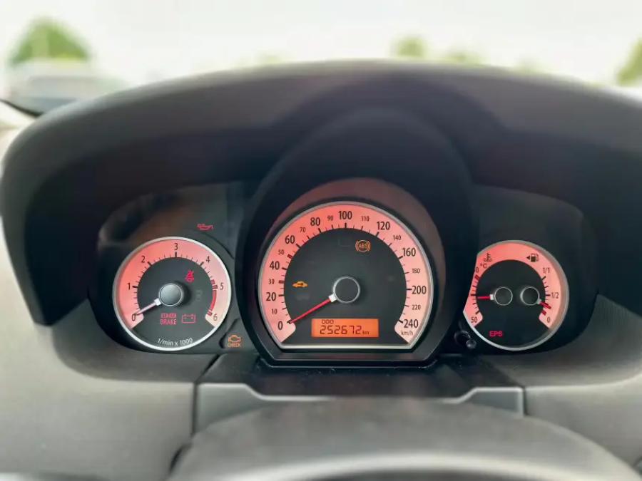 Pelēks Kia Ceed 2008 Jelgava, ar dzinēja tilpumu 1.60 L un nobraukumu 252 tūkst. km par 990 €, foto 14 vietnē AUTOMOTO.COM.LV