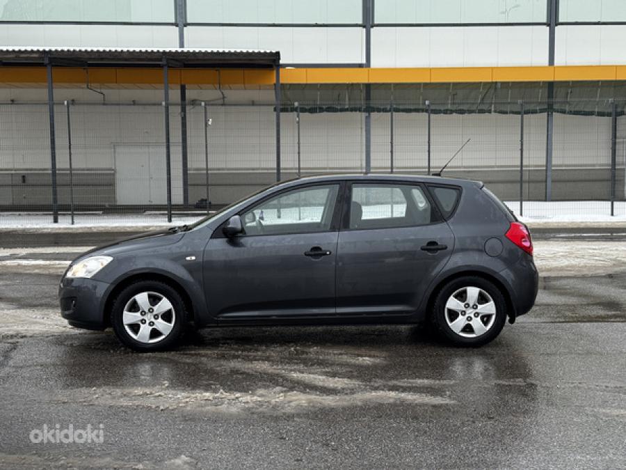 Grey Kia Ceed 2008 in Narva, with an engine capacity of 1.40 L and mileage of 120 thousand km for 3150 €, photo 3 on AUTOMOTO.COM.LV