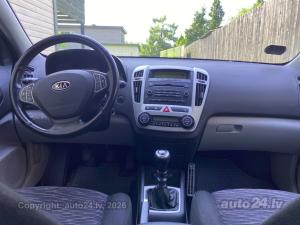 Pelēks Kia Ceed 2008 Tallina, ar dzinēja tilpumu 1.60 L un nobraukumu 275 tūkst. km par 3490 €, foto 11 vietnē AUTOMOTO.COM.LV