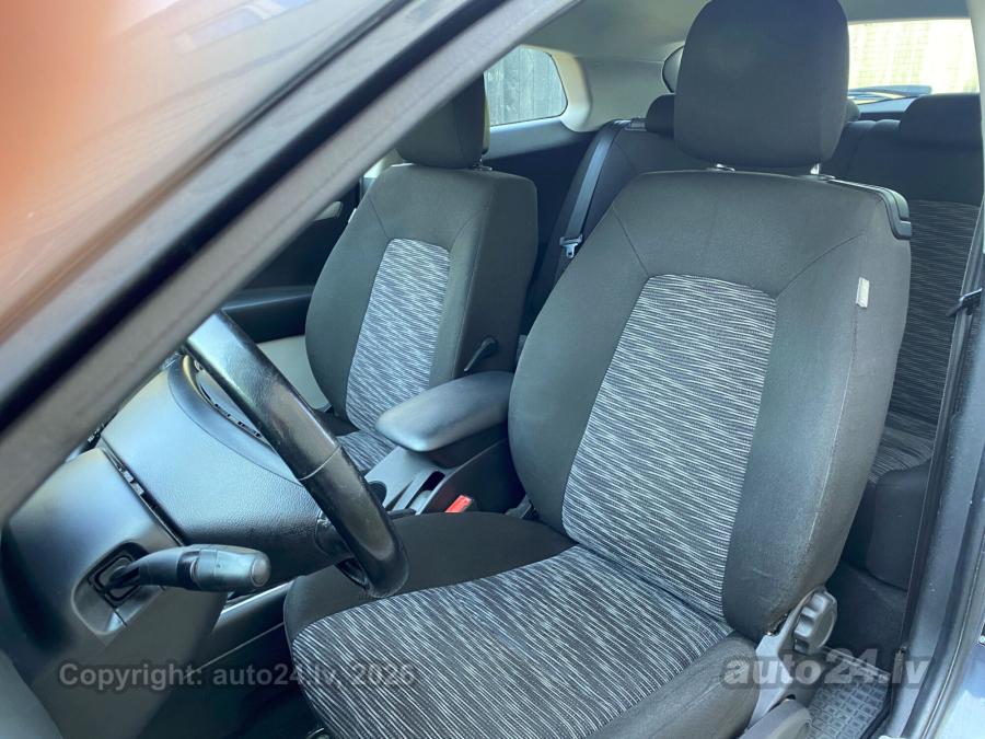 Pelēks Kia Ceed 2008 Tallina, ar dzinēja tilpumu 1.60 L un nobraukumu 275 tūkst. km par 3490 €, foto 16 vietnē AUTOMOTO.COM.LV
