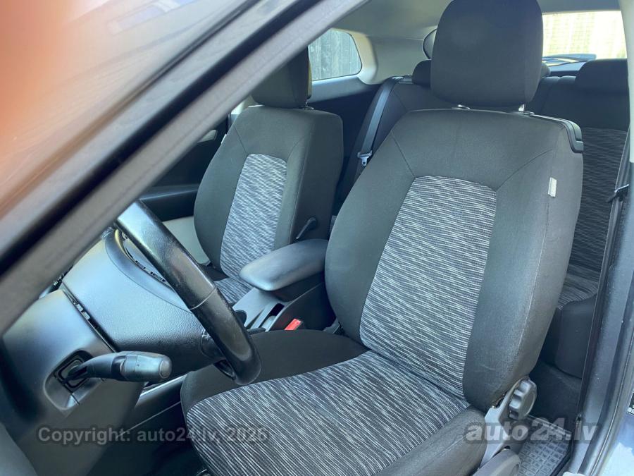 Pelēks Kia Ceed 2008 Tallina, ar dzinēja tilpumu 1.60 L un nobraukumu 275 tūkst. km par 3490 €, foto 17 vietnē AUTOMOTO.COM.LV