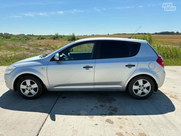 Pelēks Kia Ceed 2008 Klaipėda, ar dzinēja tilpumu 1.40 L un nobraukumu 224 tūkst. km par 1600 €, foto 2 vietnē AUTOMOTO.COM.LV