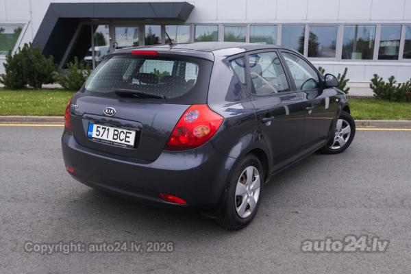 Grey Kia Ceed 2008 in Tallinn, with an engine capacity of 1.60 L and mileage of 220 thousand km for 1999 €, photo 2 on AUTOMOTO.COM.LV